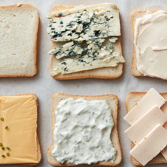 How much fat is in cheese spread? | The Laughing Cow UK